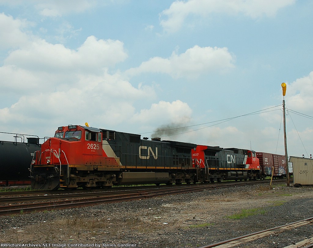 CN 2625